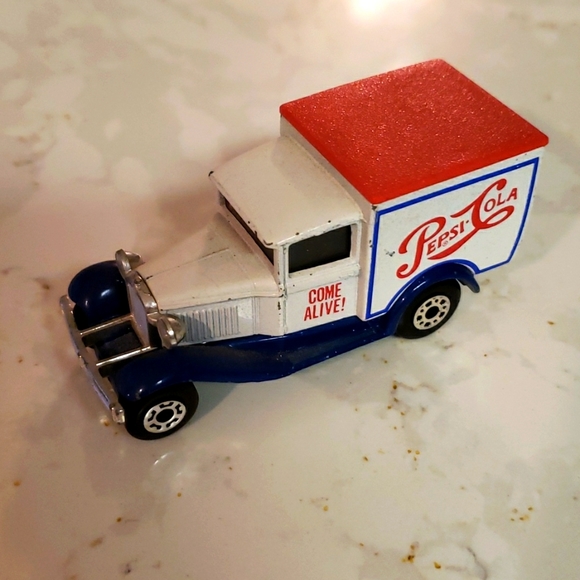 Matchbox | Toys | 979 Matchbox Model A Ford Pepsicola Delivery Truck ...
